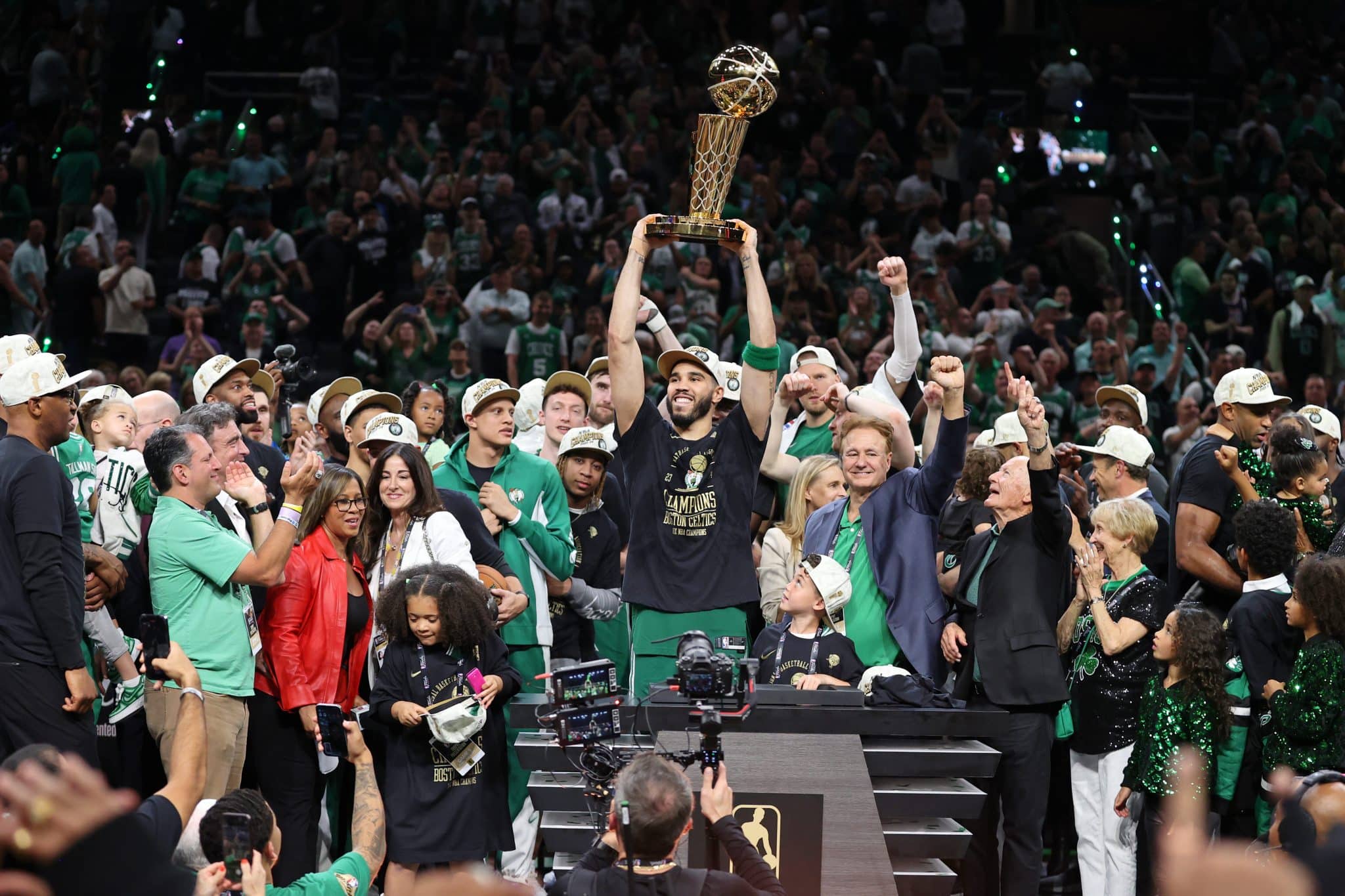 Conheça os maiores campeões da NBA (2025) - Esportelândia