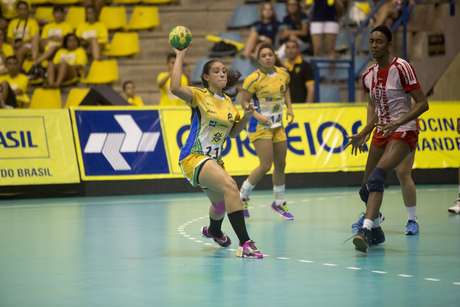 Todos os tipos de passes do Handebol e como executá-los