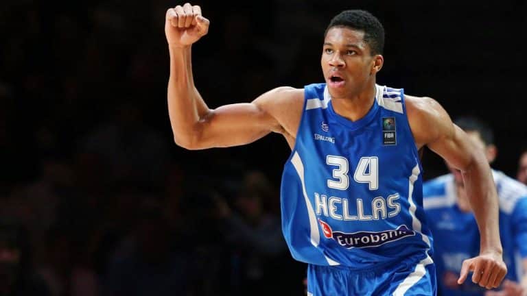 Giannis Antetokounmpo Biografia Números E Recordes Na Nba