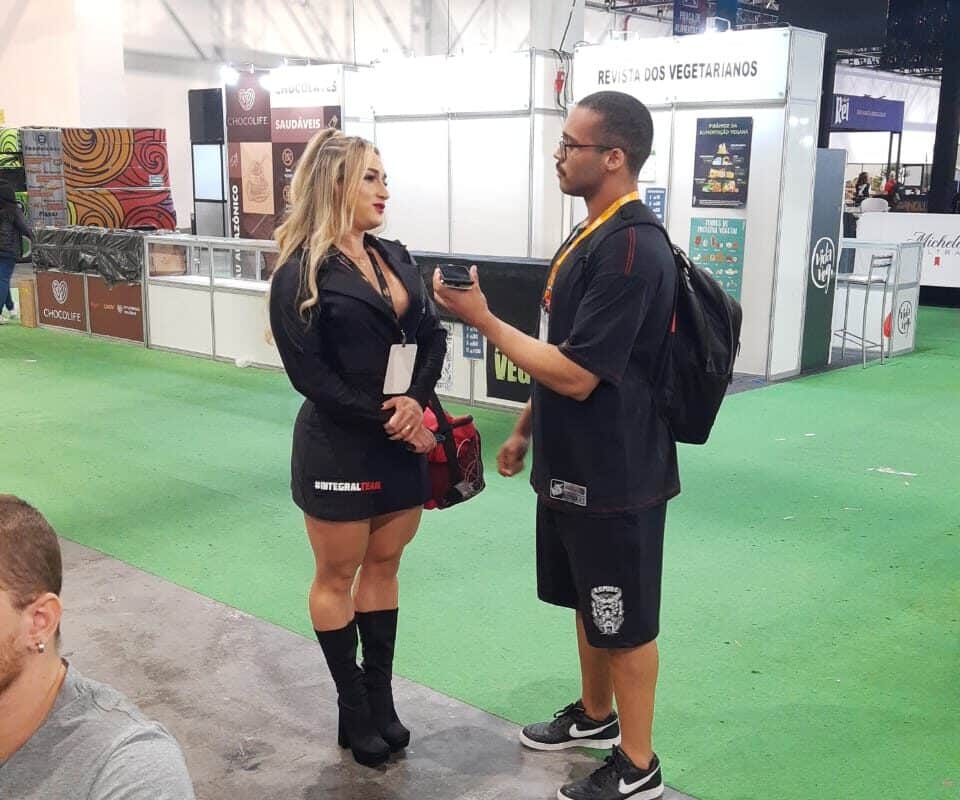 "Não é à toa que sou top 5 Olympia” - Rayane Fogal responde comentários ...