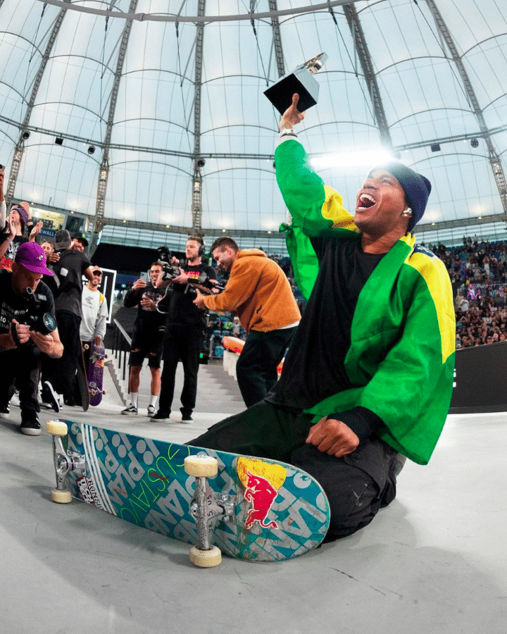 Felipe Gustavo bate lendas do SLS para vencer Liga Mundial