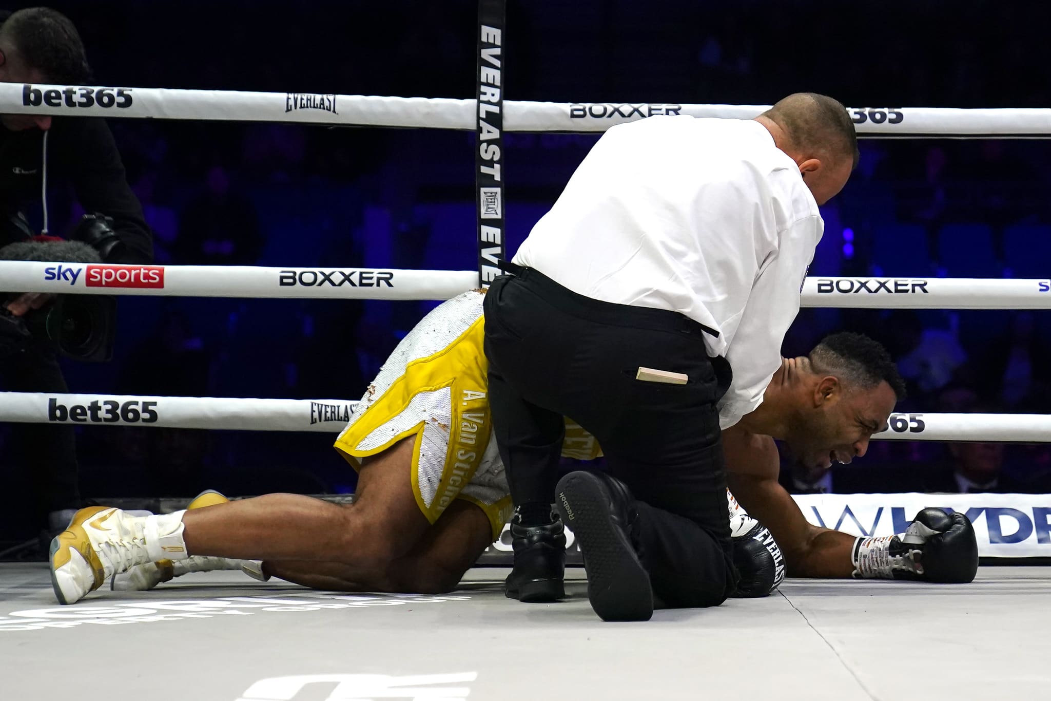 Tudo sobre Boxe [2025]: história, regras, golpes e equipamentos