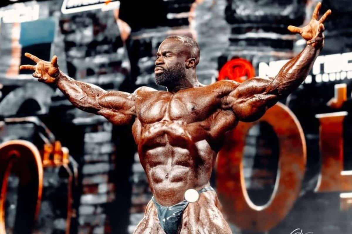 Samson Dauda tem evolução SINISTRA do Mr. Olympia 2023 para 2024